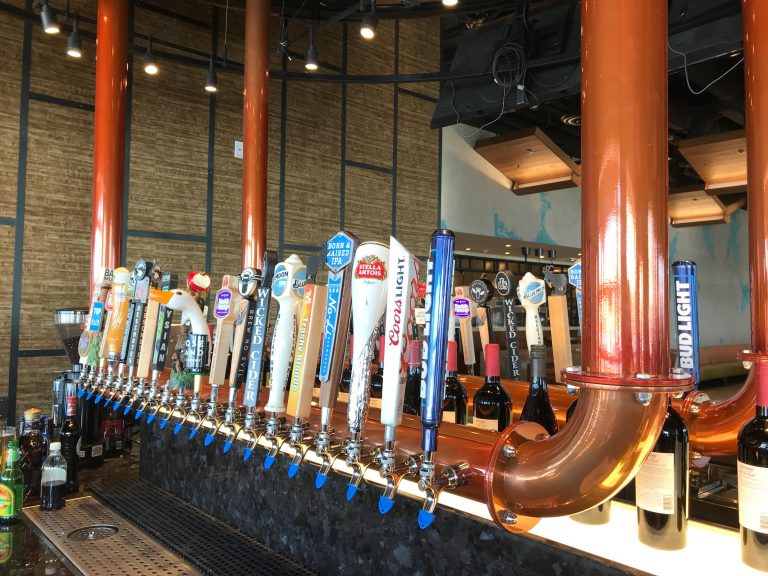 Custom Draft Beer Towers | Draft Beer Systems | EasyBar