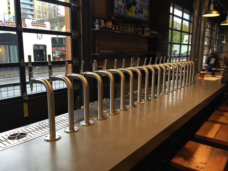 Custom Draft Beer Towers | Draft Beer Systems | EasyBar
